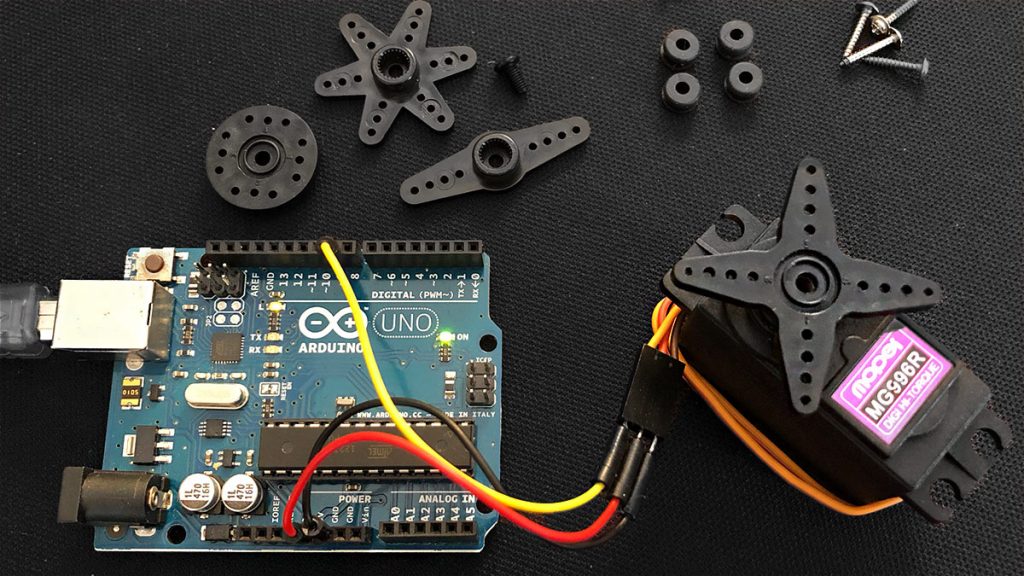 So steuert man einen Servo mit Arduino – Inklusive Code und Schaltung